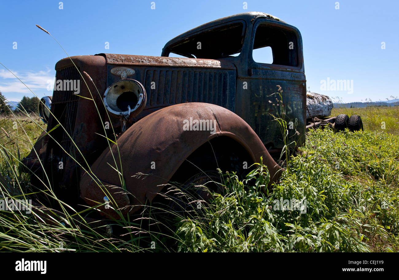 Truck cemetery hi-res stock photography and images - Alamy