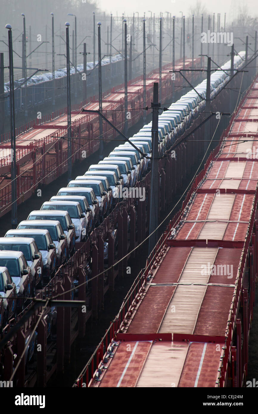 Aggregates train hi-res stock photography and images - Alamy