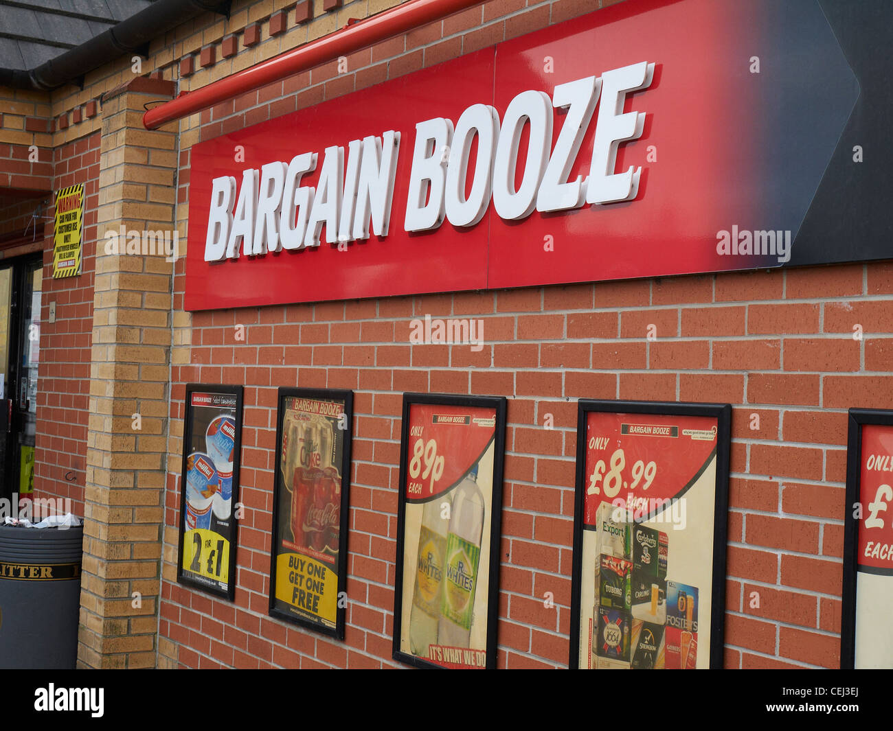 Bargain booze hi-res stock photography and images - Alamy