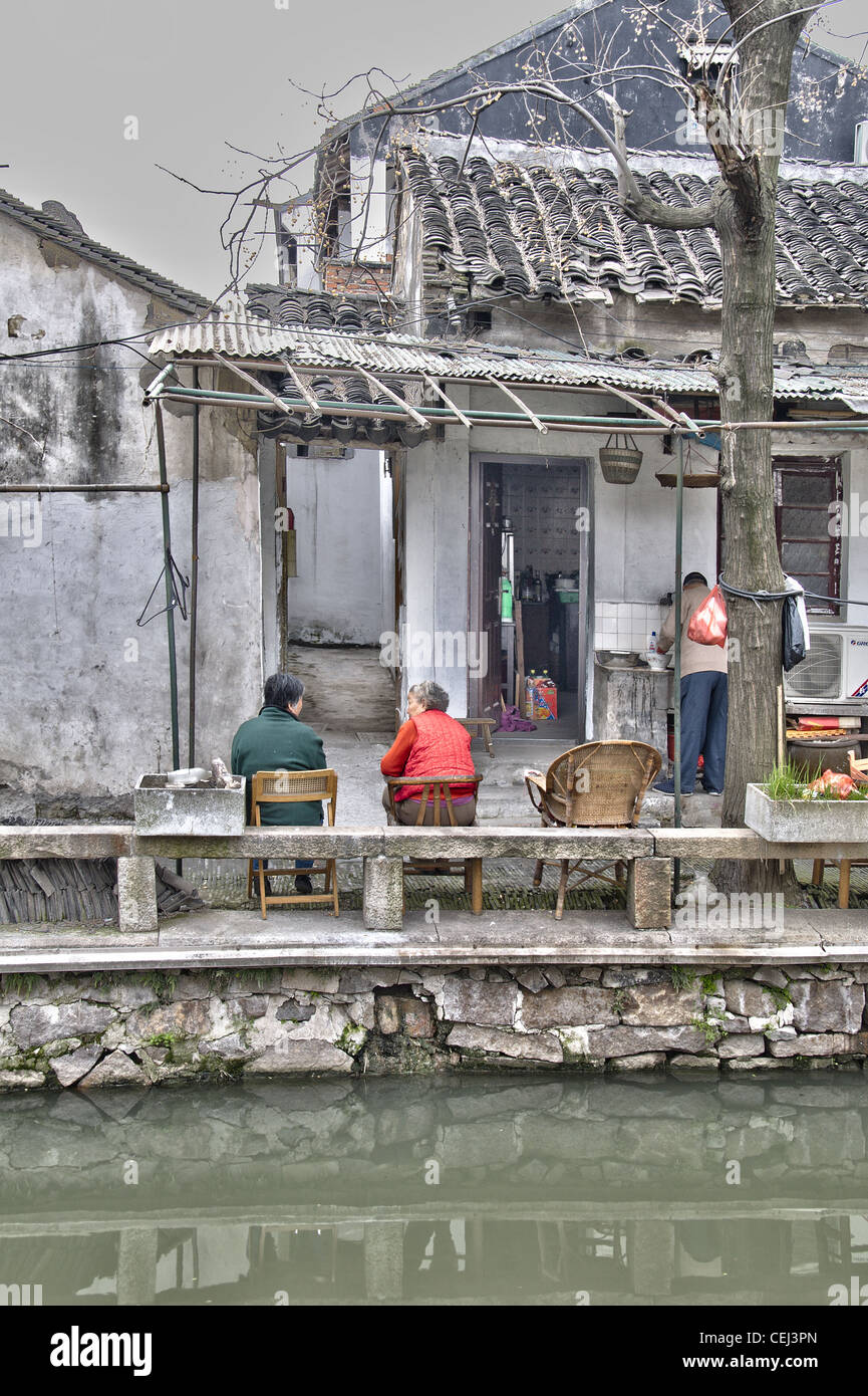 Living in china hi-res stock photography and images - Alamy
