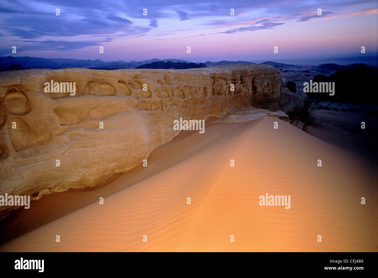 desert sand dune Stock Photo - Alamy