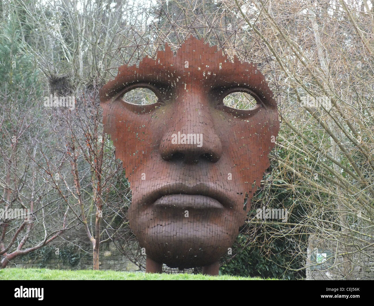 Metal sculpture face hi-res stock photography and images - Alamy