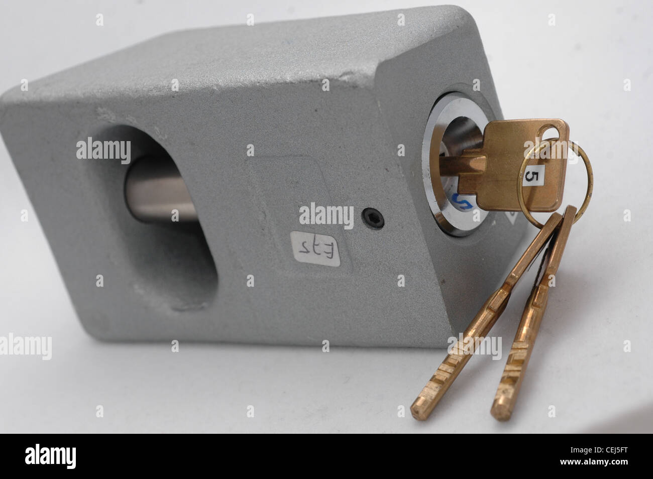 Chubb locks hi-res stock photography and images - Alamy