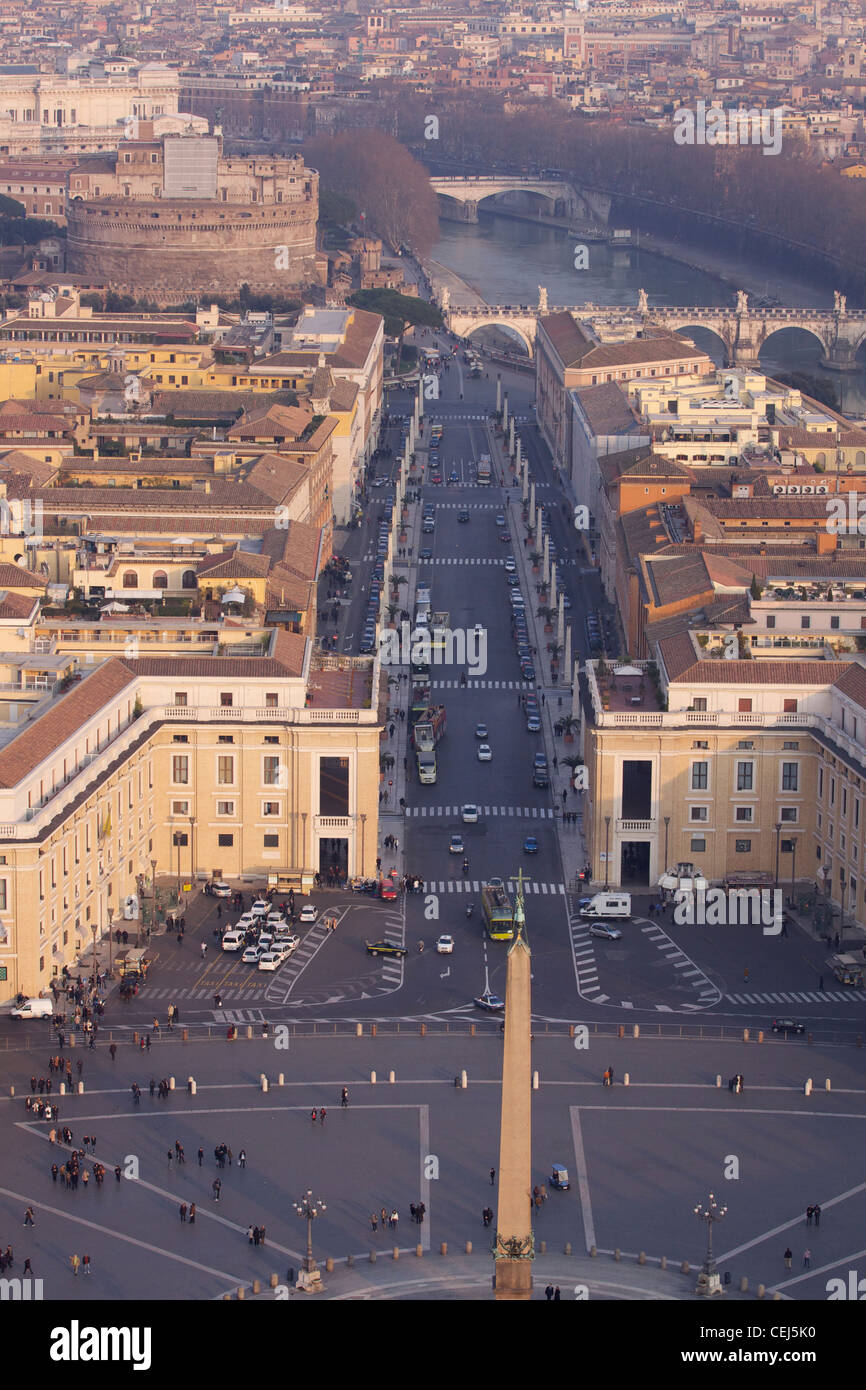 View of St. Peter's Square (Piazza Pio XII) and two bridges over the ...