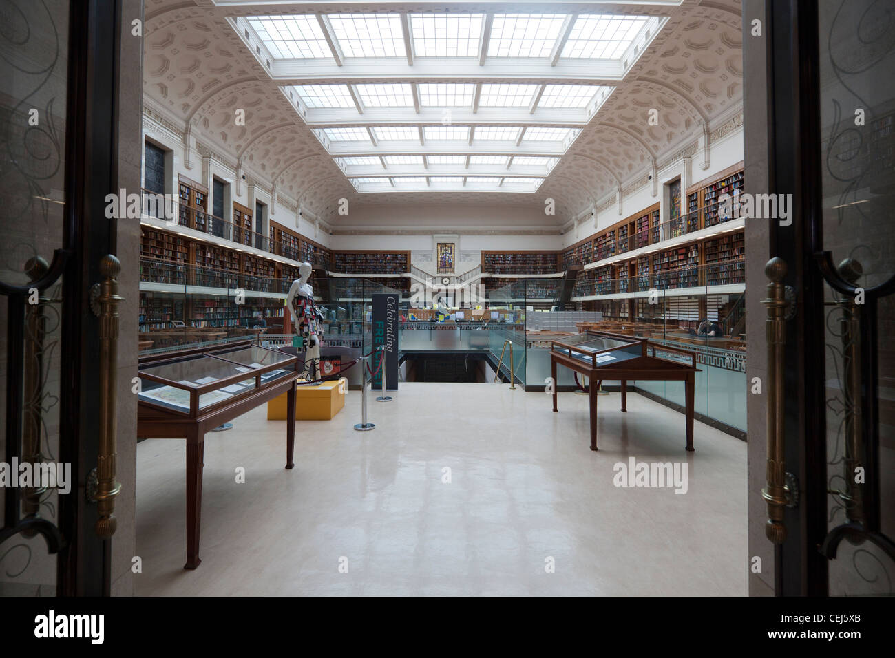 Main Reading Room of the State Library, Macquarie Street, Sydney ...