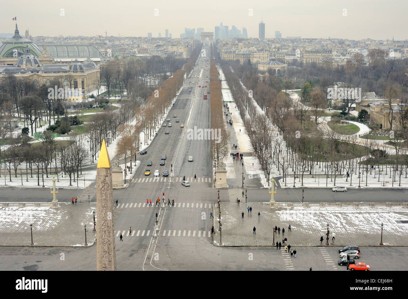 Place paris aerial hi-res stock photography and images - Alamy