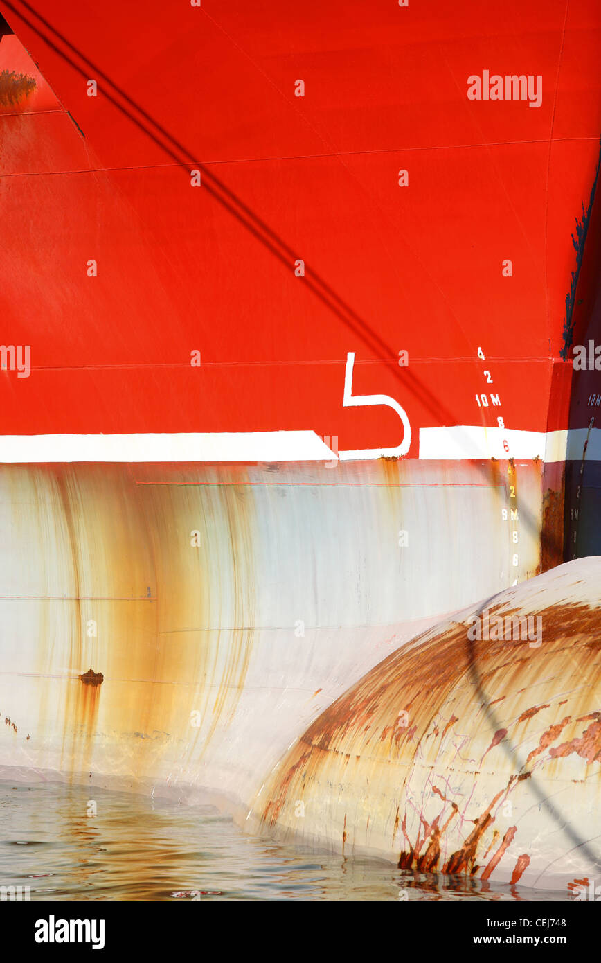 Front view of a big ship Stock Photo - Alamy