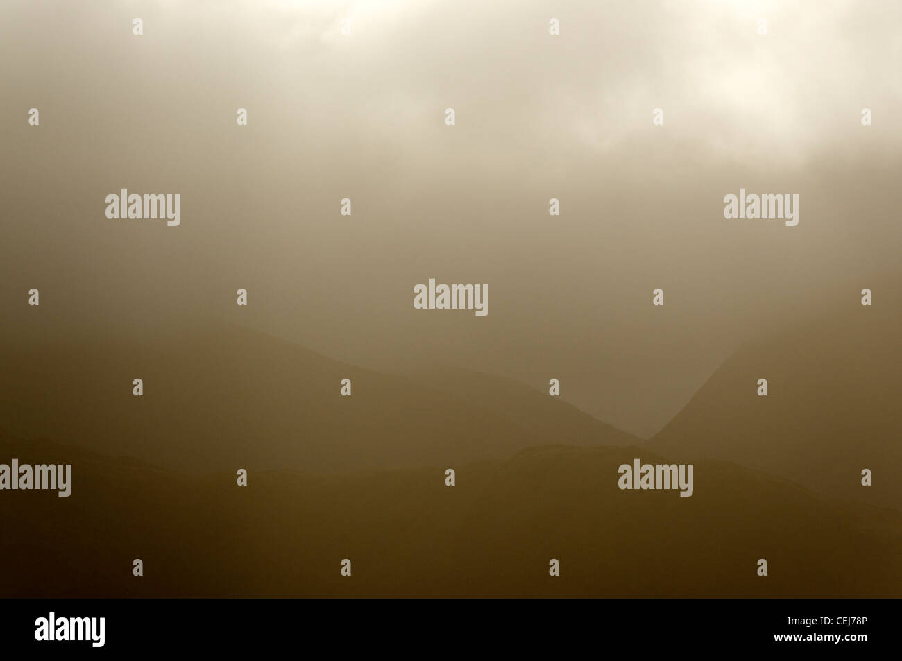 Snowdon mountain outline hi-res stock photography and images - Alamy