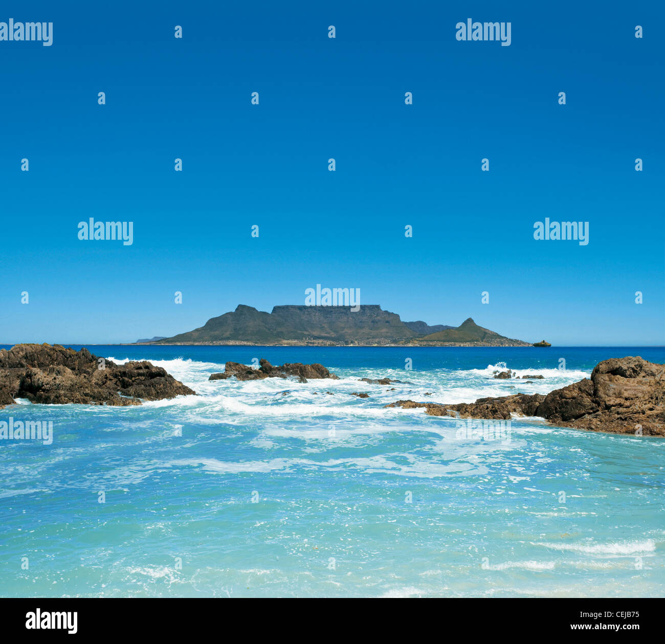 View table mountain from bloubergstrand hi-res stock photography and ...