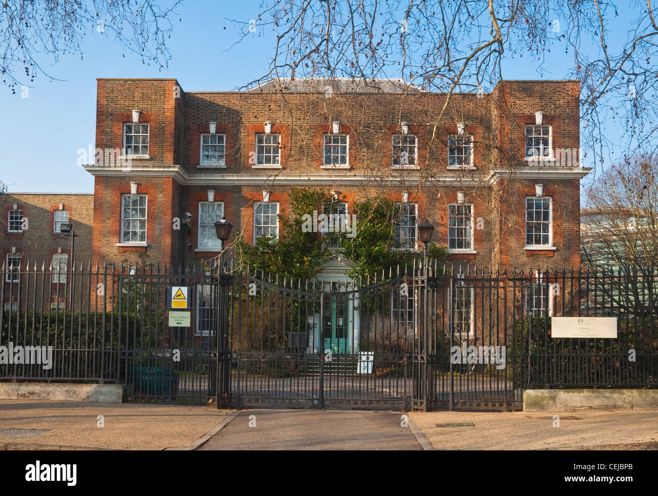 The Herbarium, Kew Green, London - plant library and research centre ...
