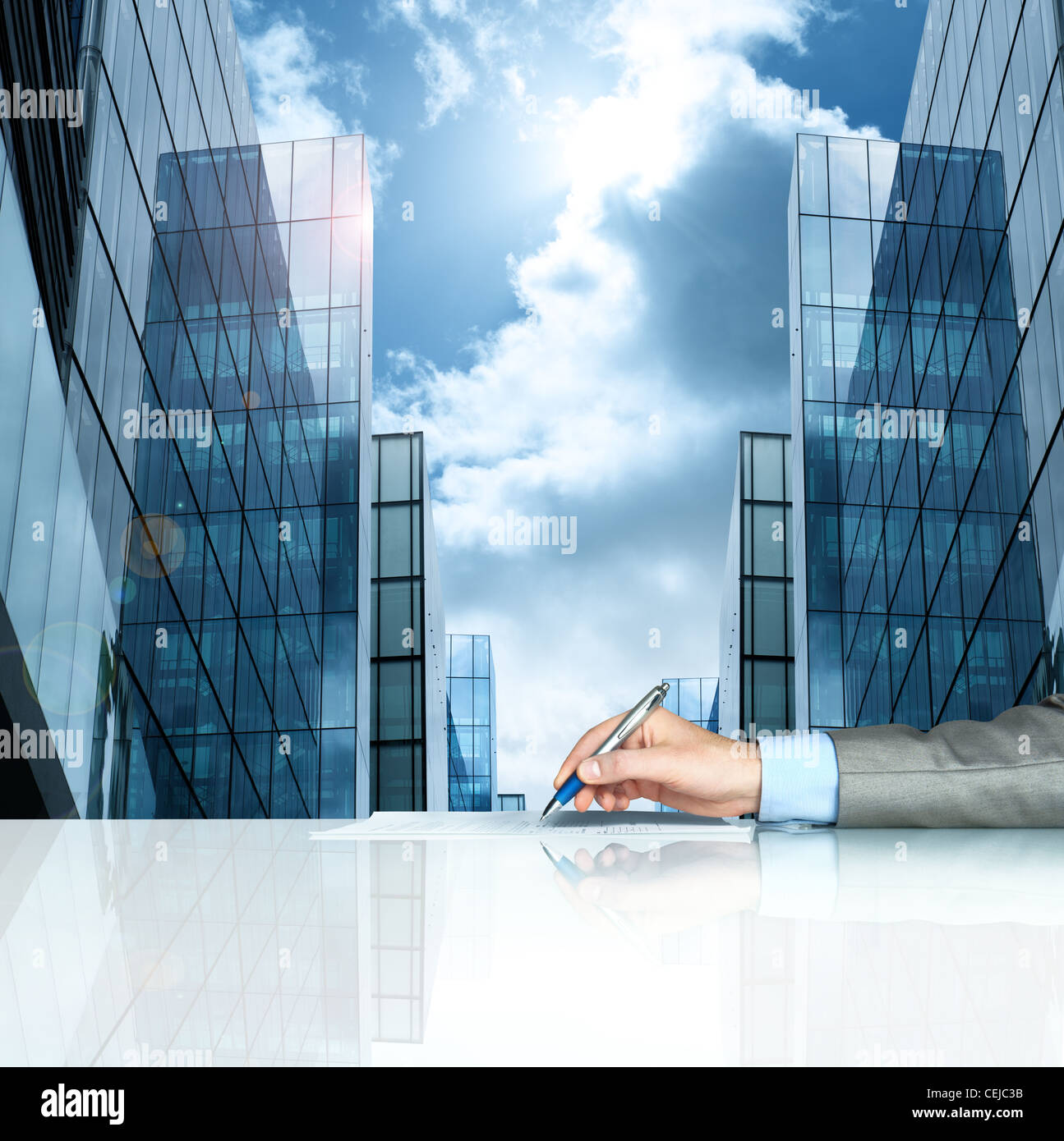 Business and contract hi-res stock photography and images - Alamy