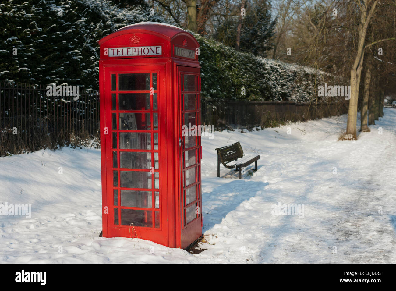 Phone box in snow hi-res stock photography and images - Alamy