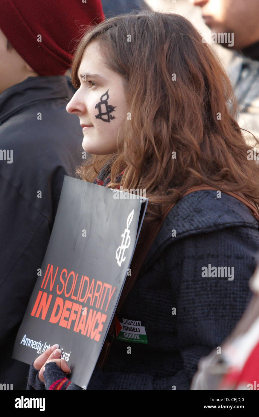 Amnesty international logo hi-res stock photography and images - Alamy