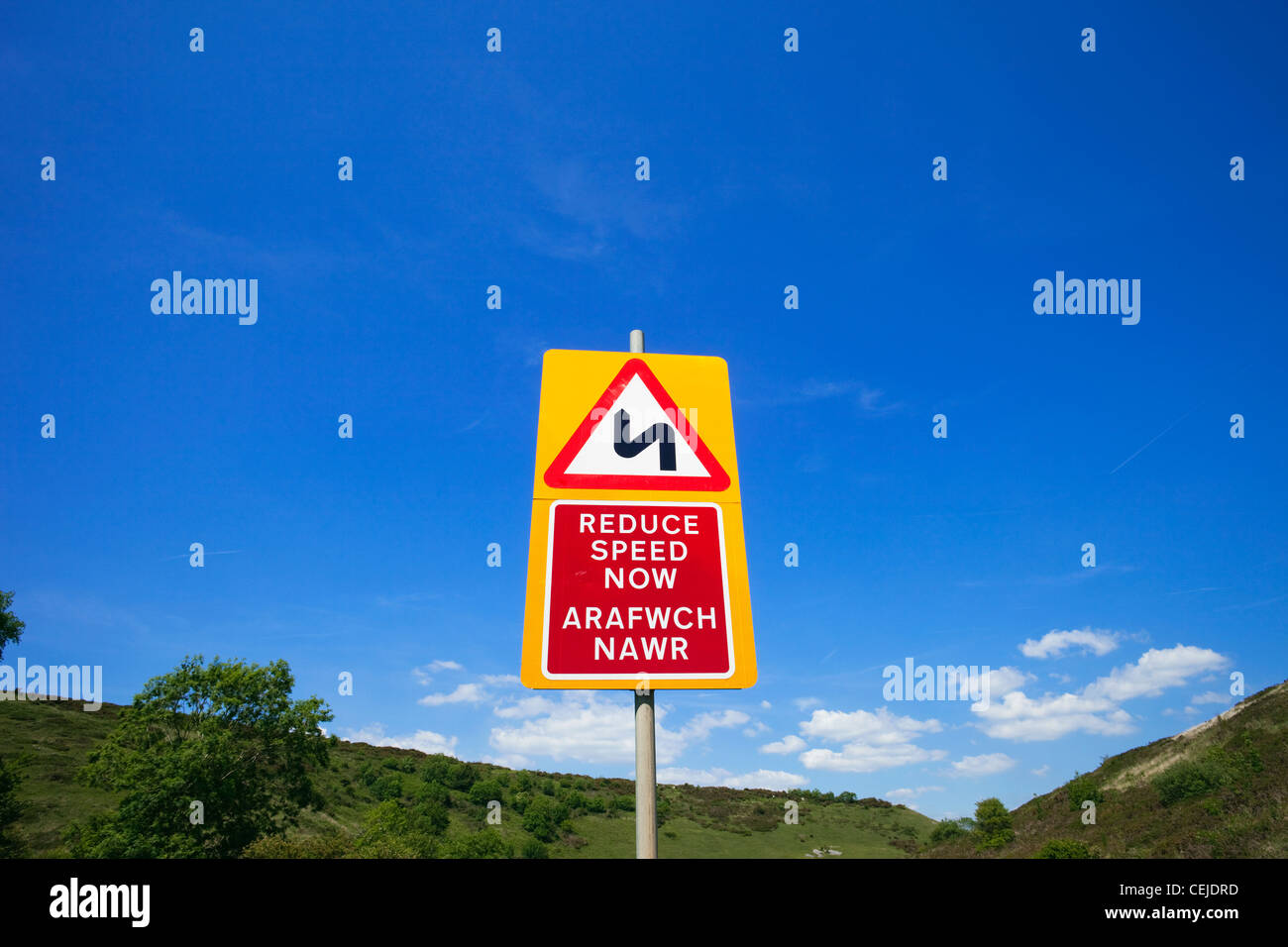 Wales, Glamorgan, Bilingual Road Sign Stock Photo - Alamy