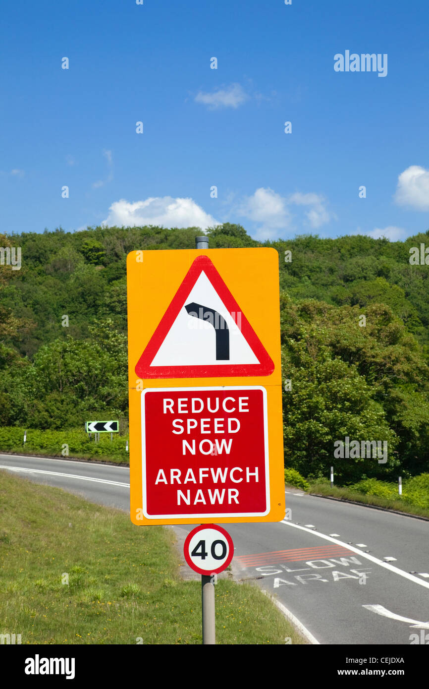 Wales, Glamorgan, Bilingual Road Sign Stock Photo - Alamy