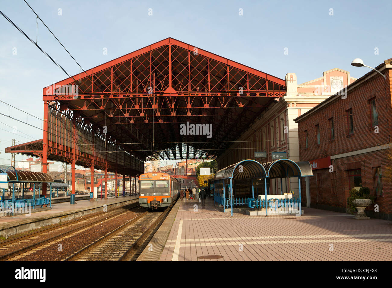 Leon Spain train gare station rail tramway voyager transport modern ...