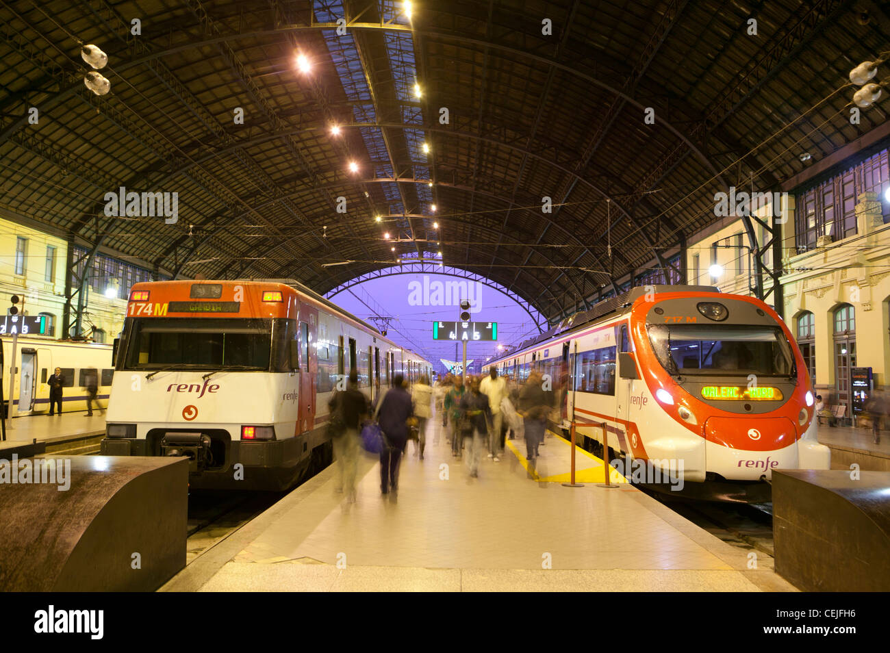 Valencia gare station rail train railway Spain rail voyager tourism ...