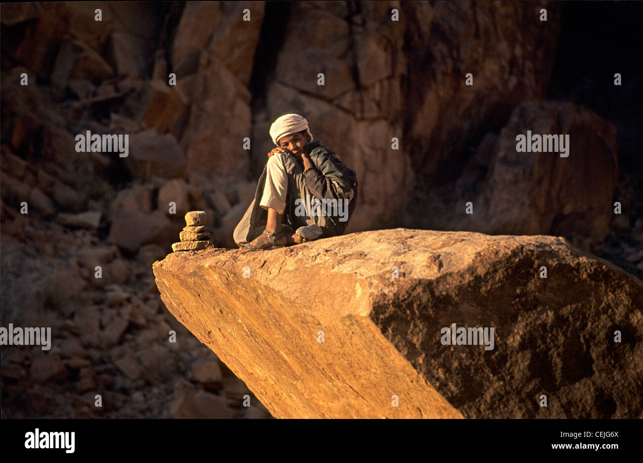 Bedouin saudi arabia woman hi-res stock photography and images - Alamy