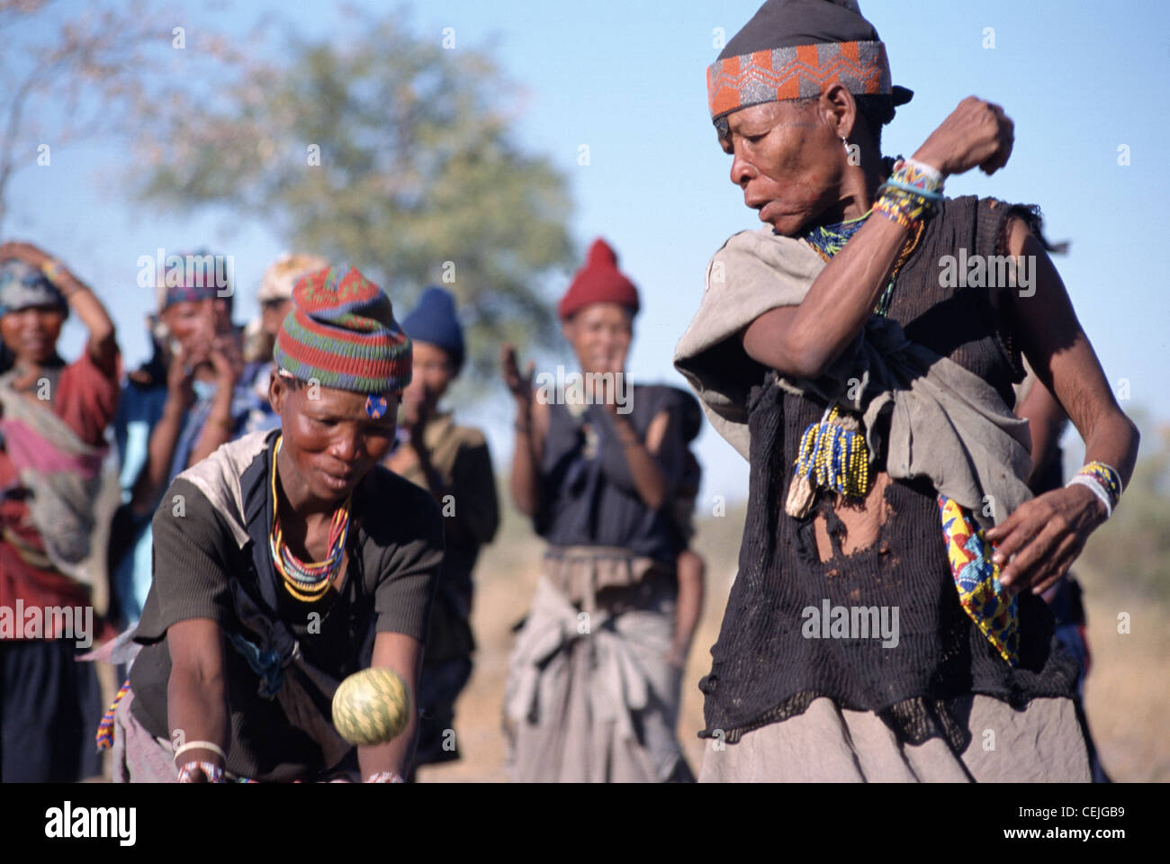 San bushwomen dancing in the Kalahari desert, Namibia Stock Photo - Alamy