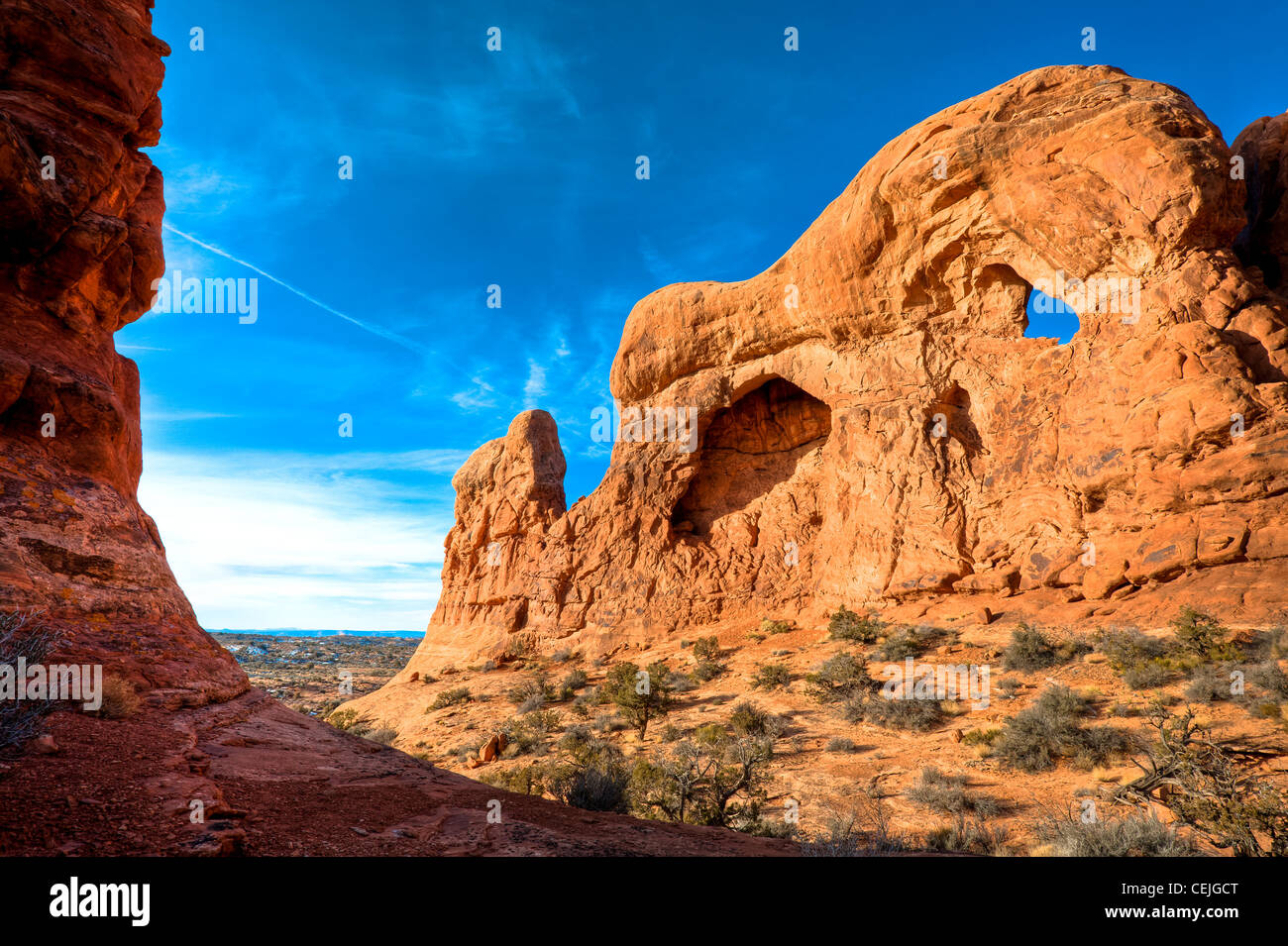Natural stone arches hi-res stock photography and images - Alamy