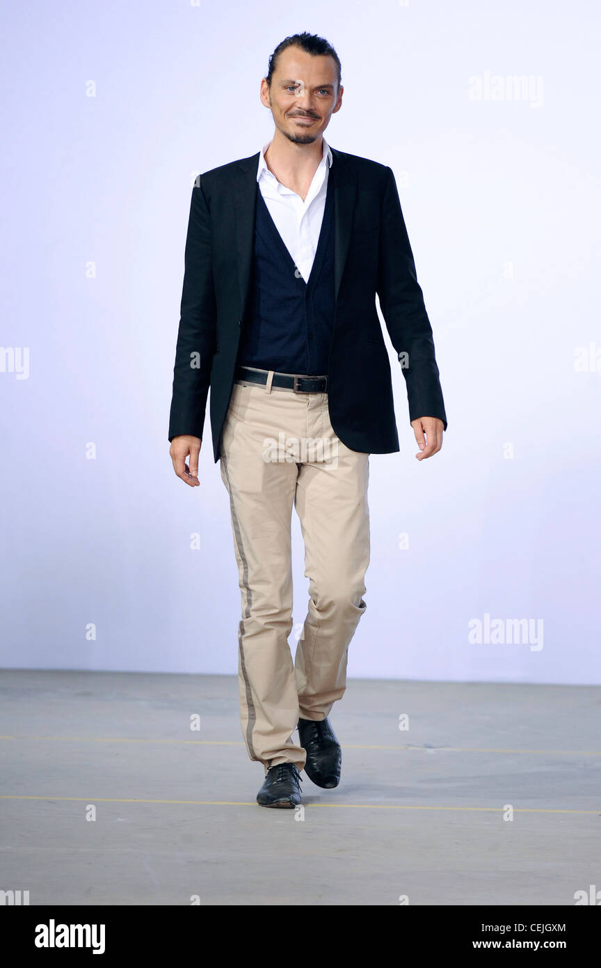 Matthew Williamson London Ready to Wear Spring Summer Fashion designer ...