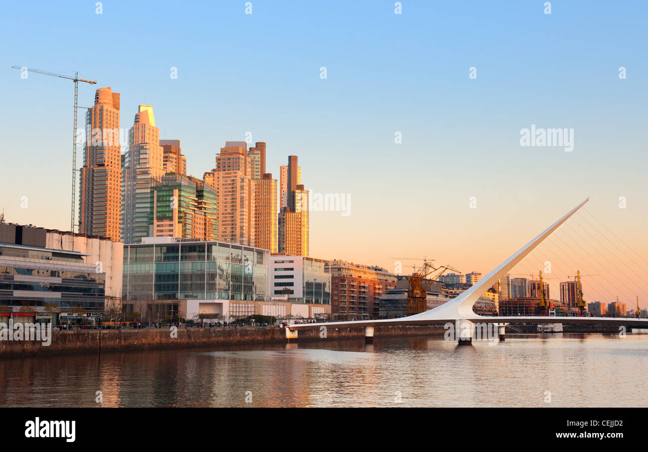 Buenos aires skyline hi-res stock photography and images - Alamy
