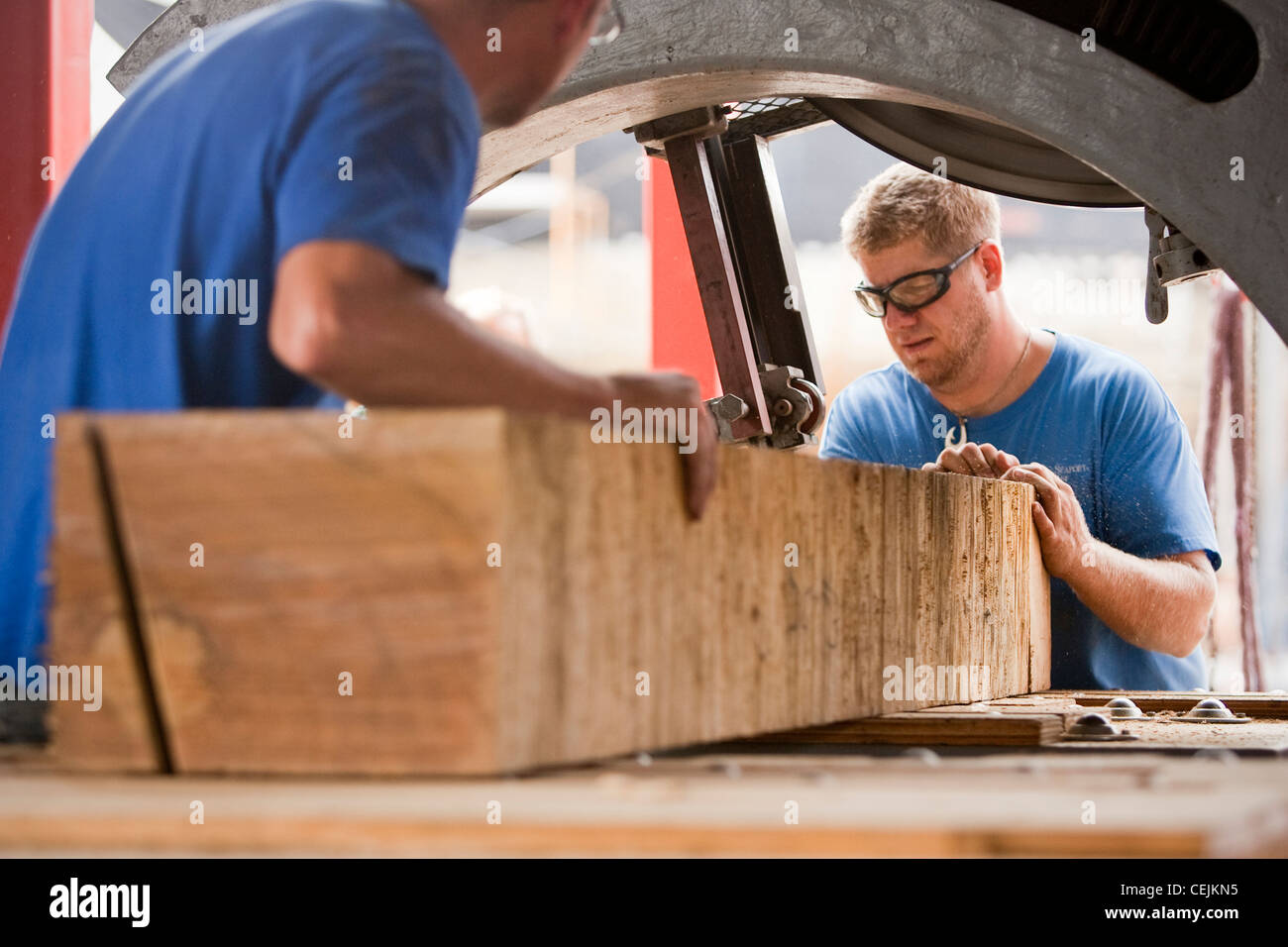 Seaport workers hi-res stock photography and images - Alamy