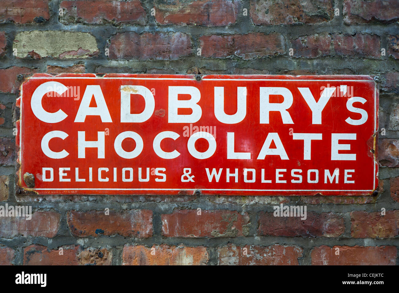Cadburys chocolate sign hi-res stock photography and images - Alamy
