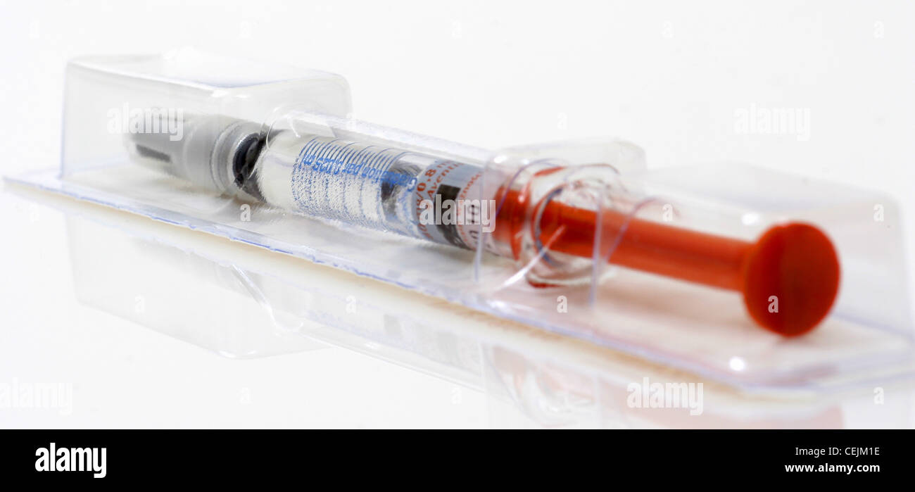 A syringe in clear plastic packaging Stock Photo - Alamy