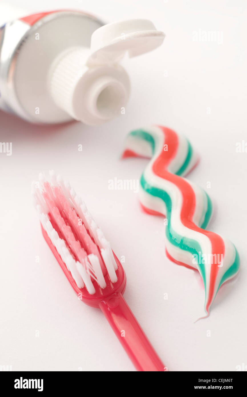 Toothpaste red white striped toothpaste hi-res stock photography and ...