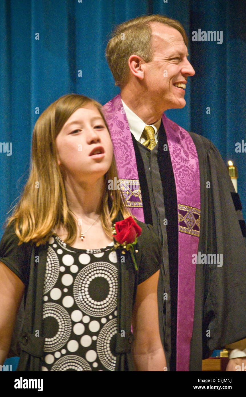 Teen girl church hi-res stock photography and images - Alamy