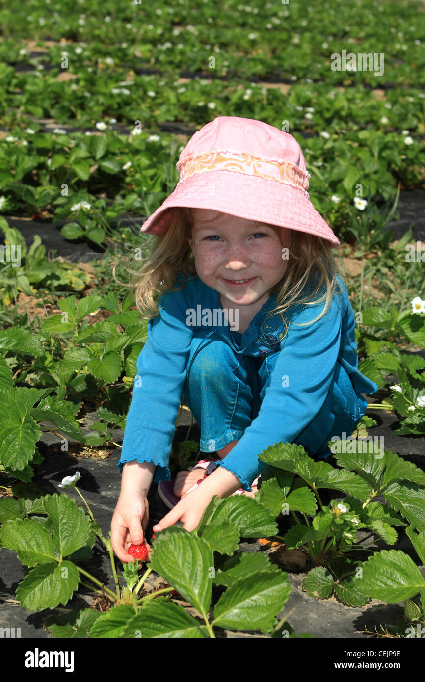 Girl usa farm hi-res stock photography and images - Alamy