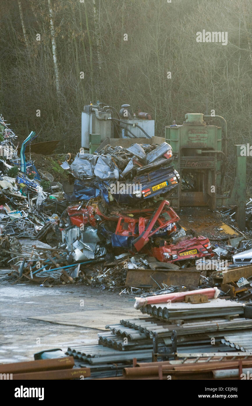 Crushed cars hi-res stock photography and images - Alamy