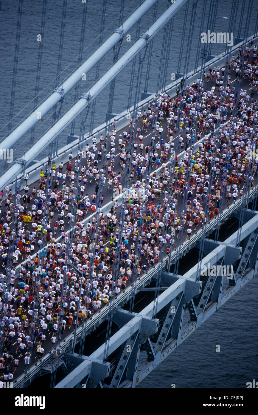 Aerial view of runners in the 1994 New York City Marathon Stock Photo ...