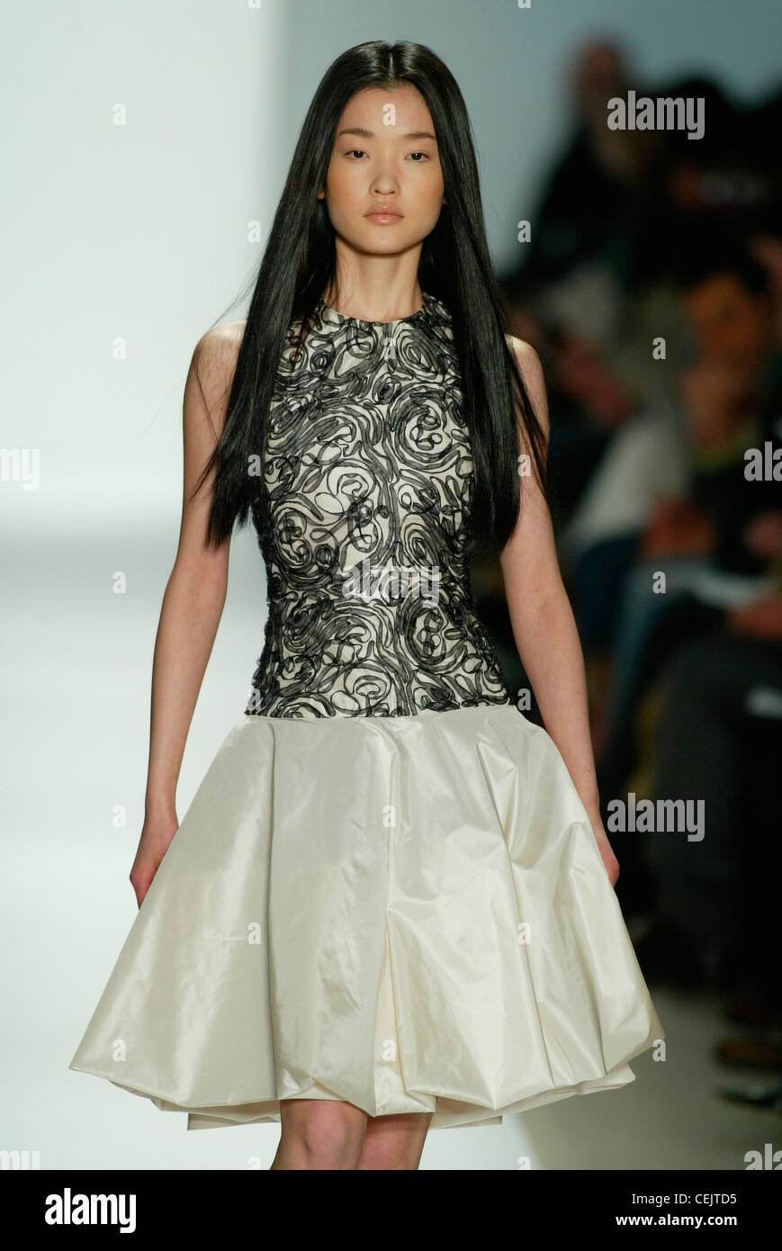 Luca Luca New York Ready to Wear Autumn Winter Female model long black ...