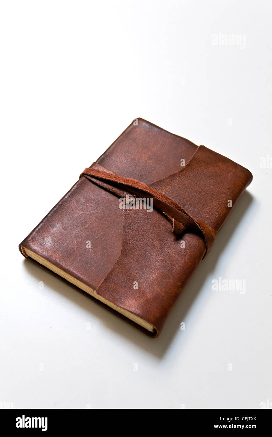 Leather old sketch book vintage, personal diary Stock Photo - Alamy