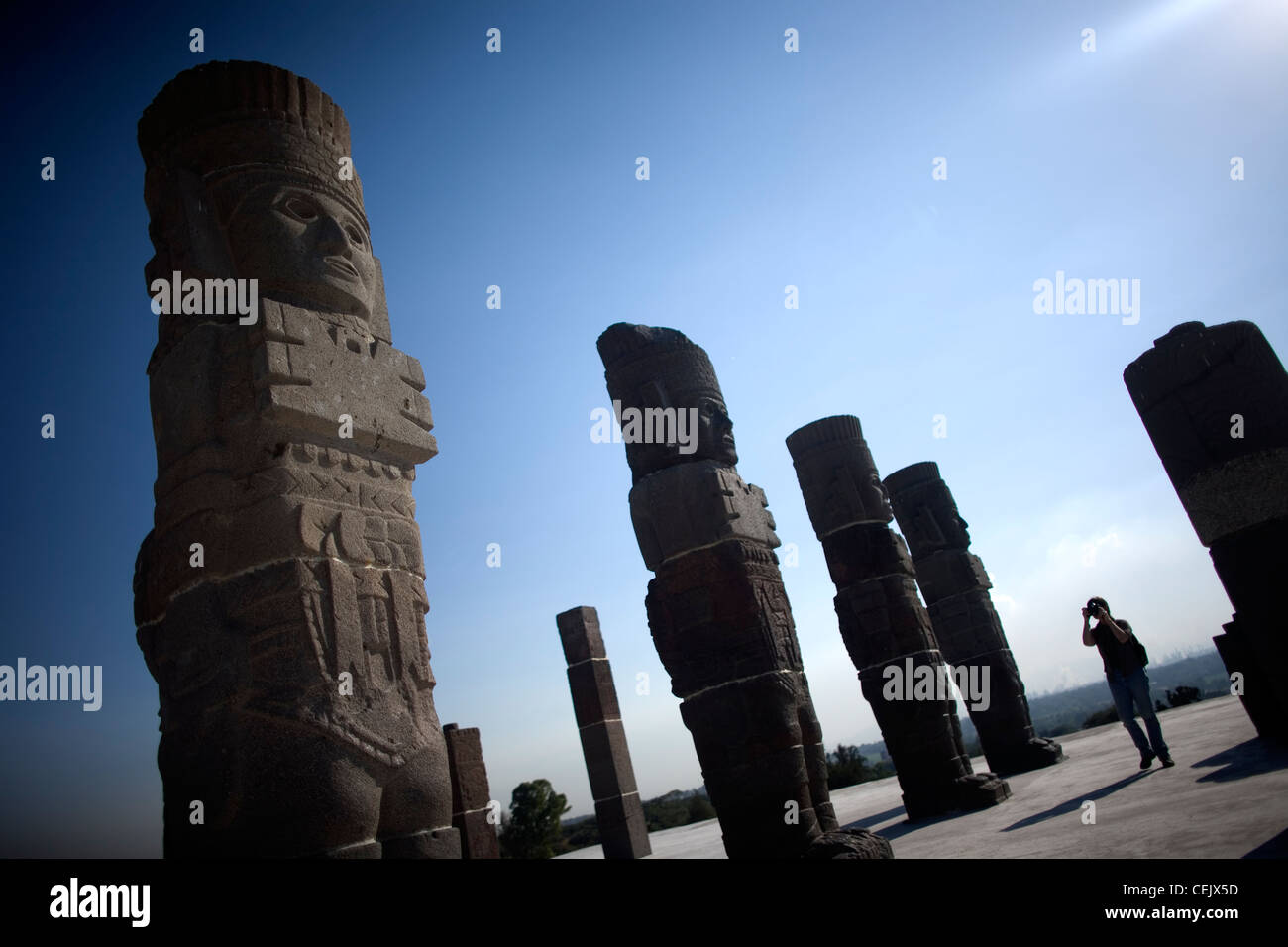 Toltecas hi-res stock photography and images - Alamy