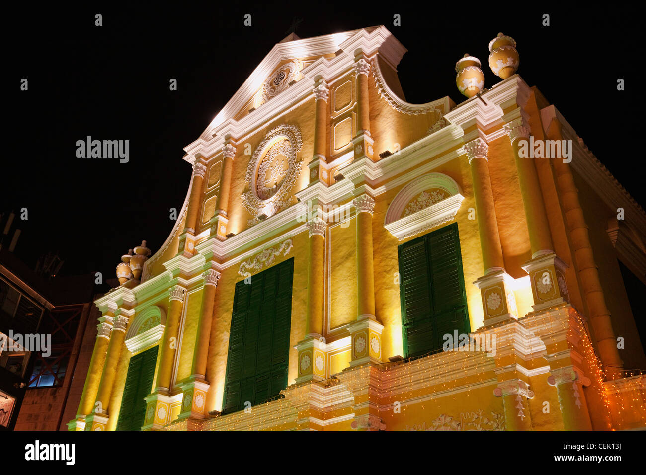 Exterior st dominics church hi-res stock photography and images - Alamy