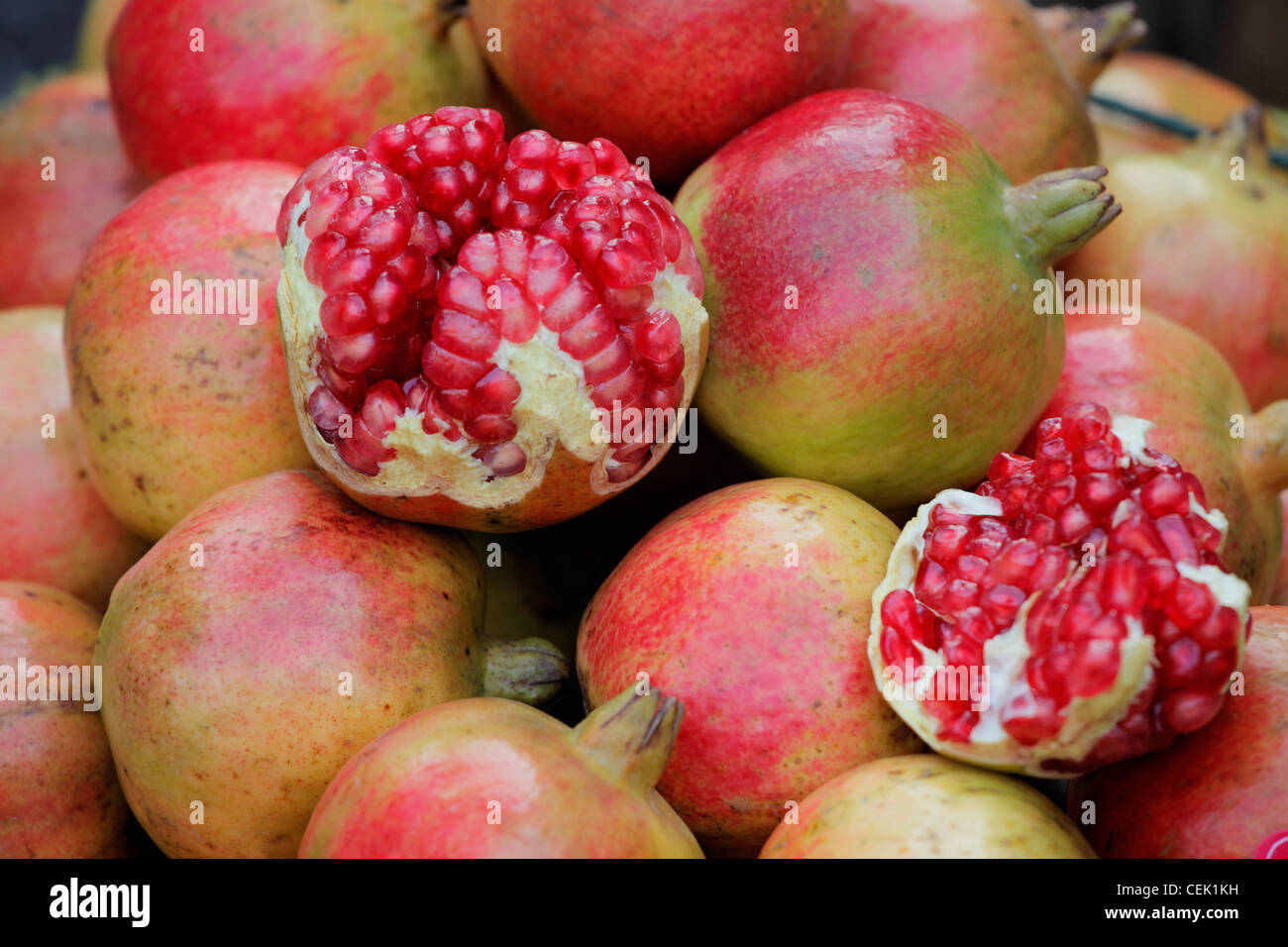 Fruit market shanghai china hi-res stock photography and images - Alamy