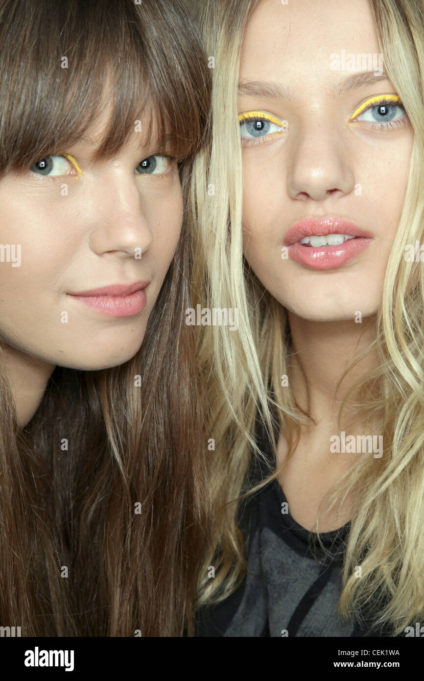 Peter Som Backstage New York Ready to Wear Spring Summer 2011 Stock ...