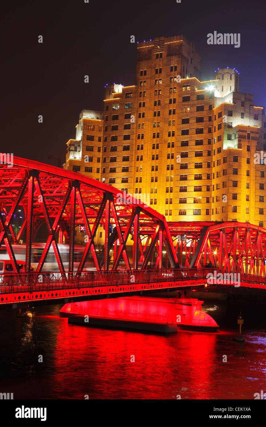 Waibaidu Bridge at night. The Bund, Shanghai, China Stock Photo - Alamy