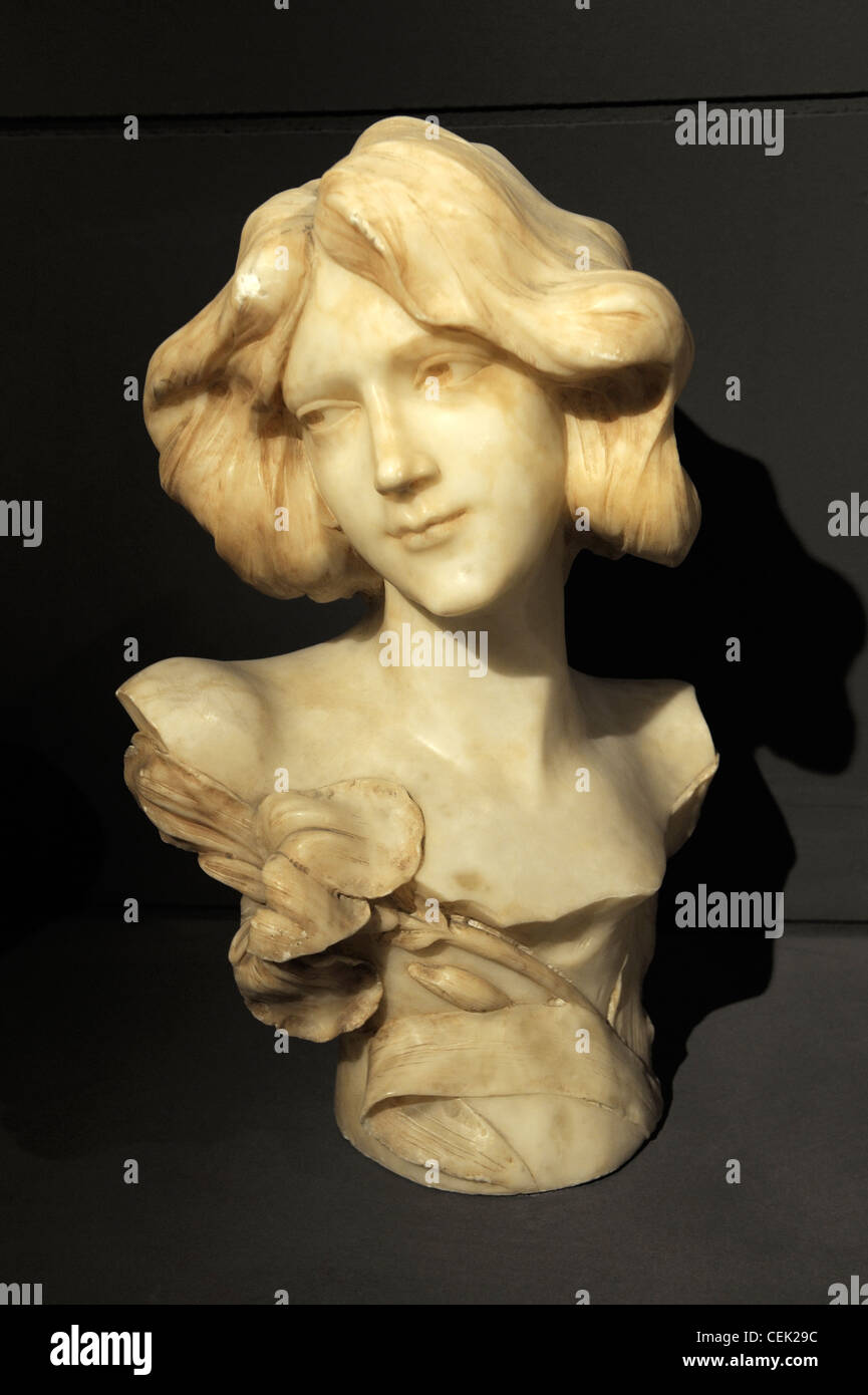 Alabaster carving hi-res stock photography and images - Alamy