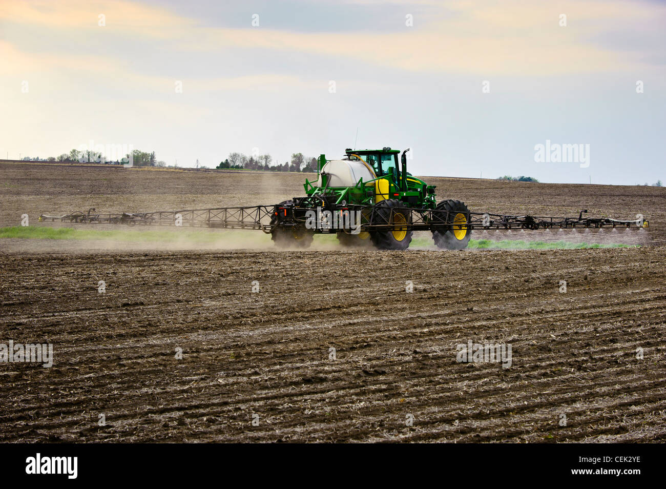 Applying herbicide hi-res stock photography and images - Alamy