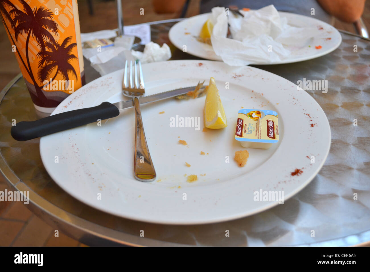 Lunch empty hi-res stock photography and images - Alamy
