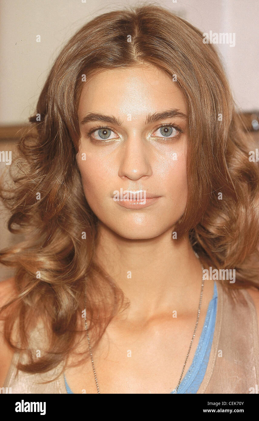 Anna Molinari Backstage Milan Ready to Wear Spring Summer Model long ...