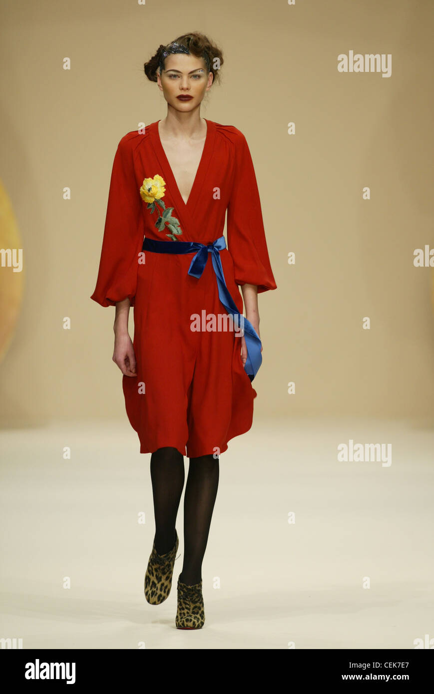 Clements Ribeiro London Autumn Winter Model brunette hair off face and ...