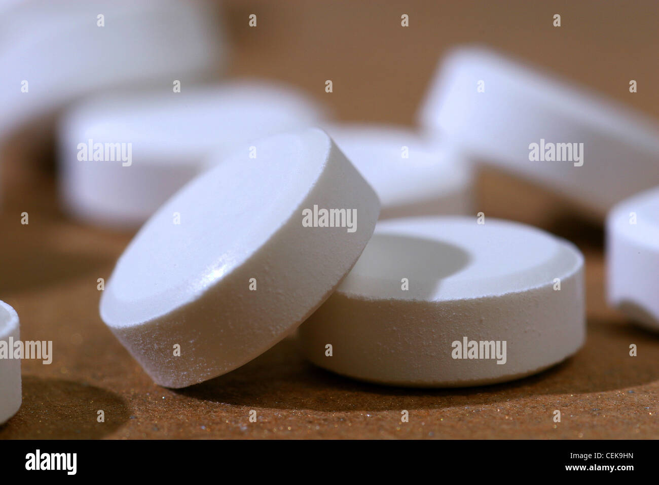 White round tablets hi-res stock photography and images - Alamy