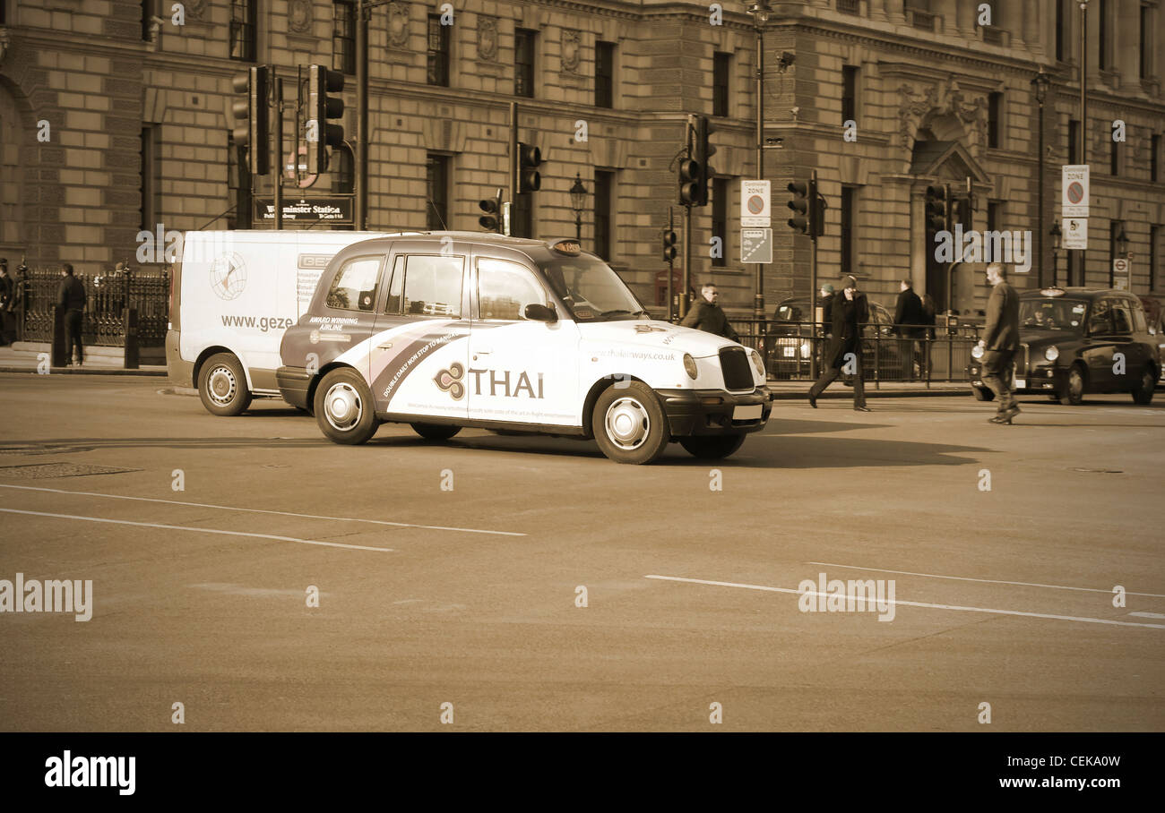 A traditional London taxi Stock Photo - Alamy