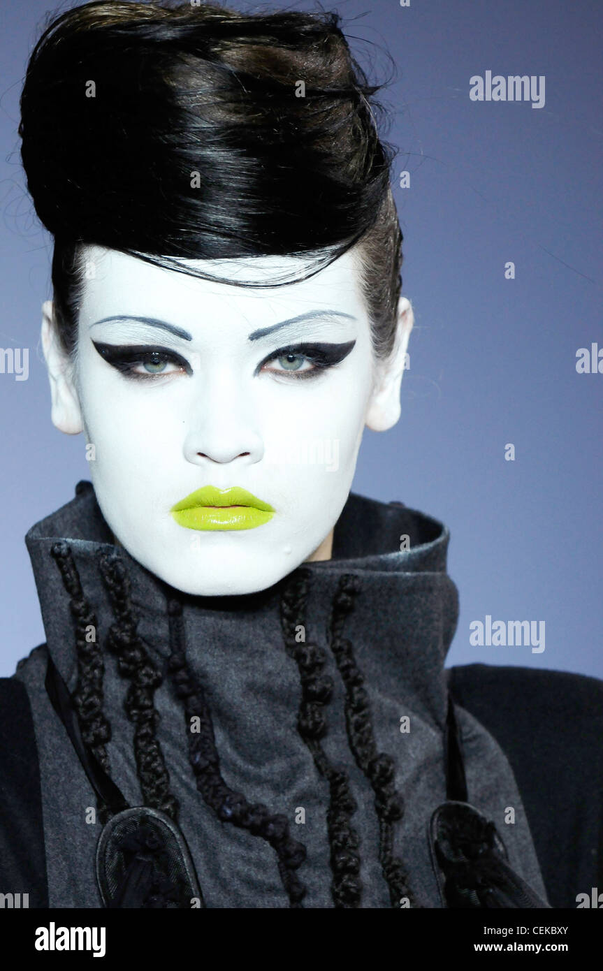Bernard Chandran London Ready to Wear Autumn Winter Head Shot Female ...