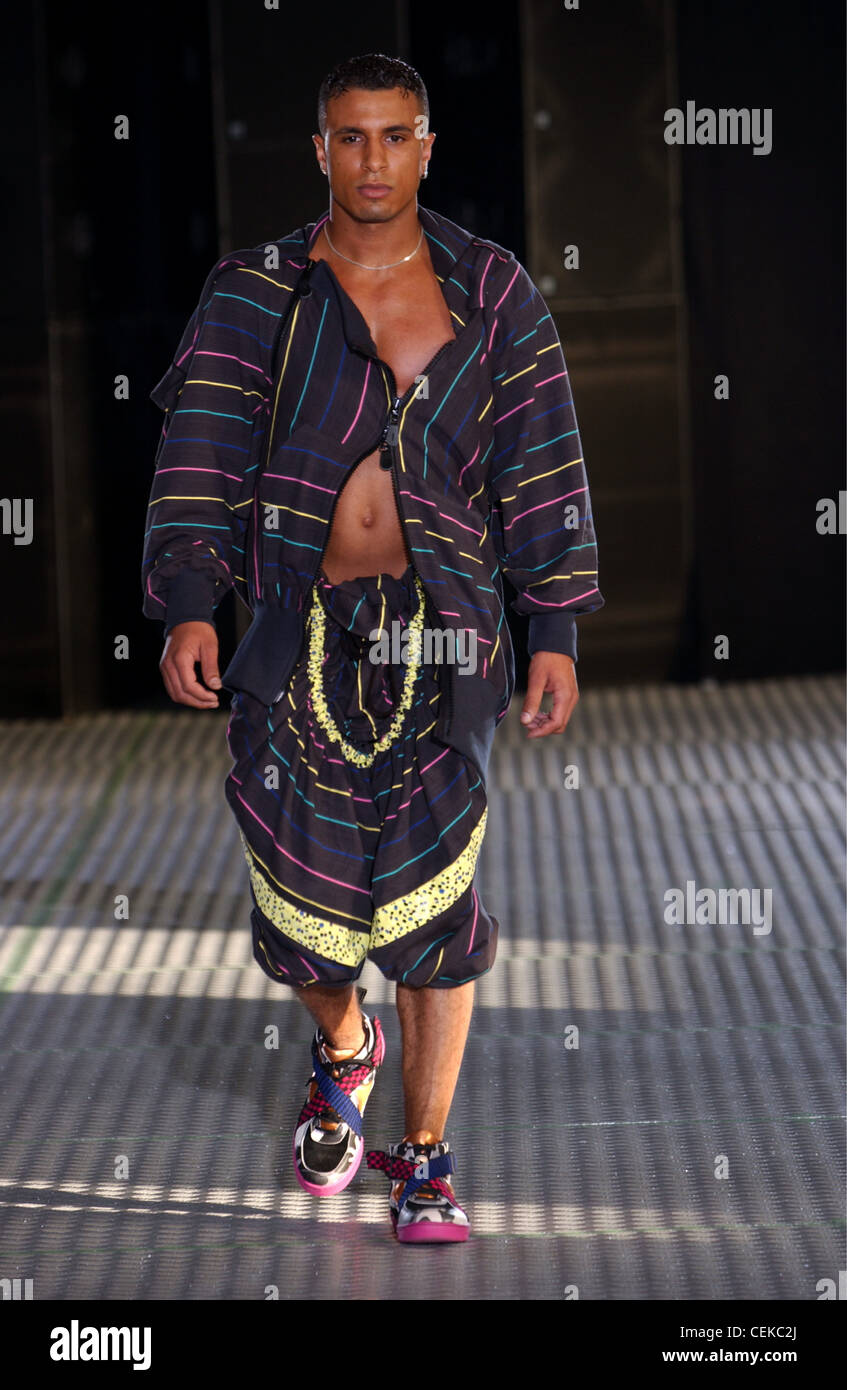 Bernhard Wilhelm Paris Menswear S S Muscly male model wearing diagonal ...